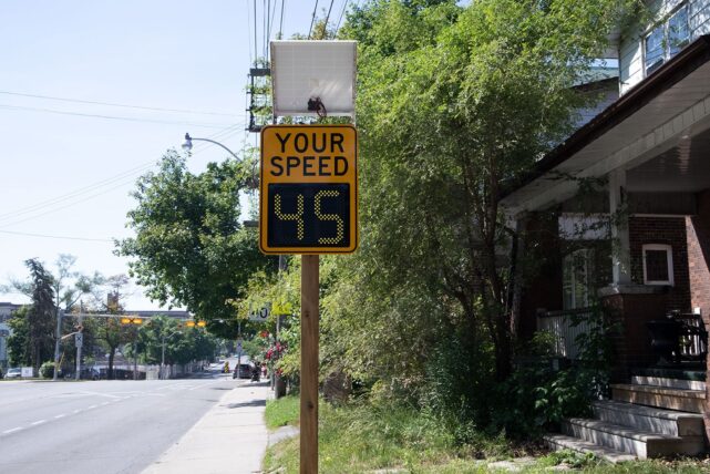 SafePace Radar Speed Signs - Traffic Logix