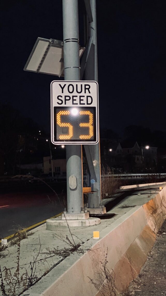 SafePace Radar Speed Signs - Traffic Logix